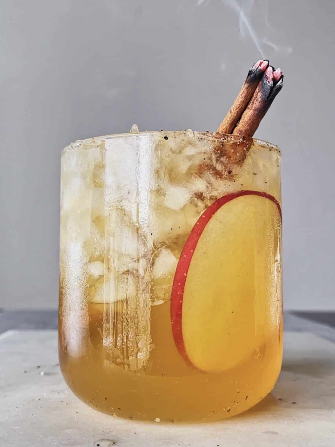 Smoked Cinnamon Whiskey Apple Cocktail - Carolina Gelen