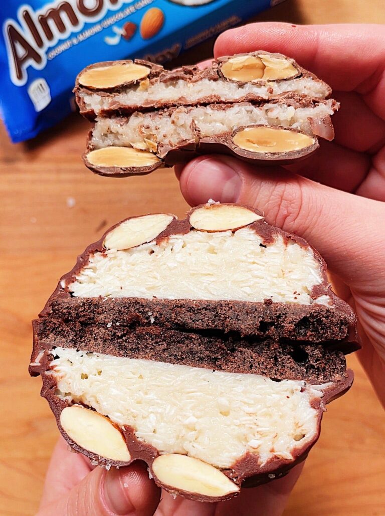 Almond Joy Inspired Cookies - Carolina Gelen